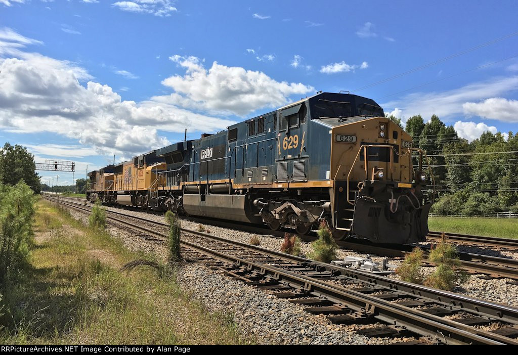 PRLX 629 waits for assignment with UP 4236 and 7908